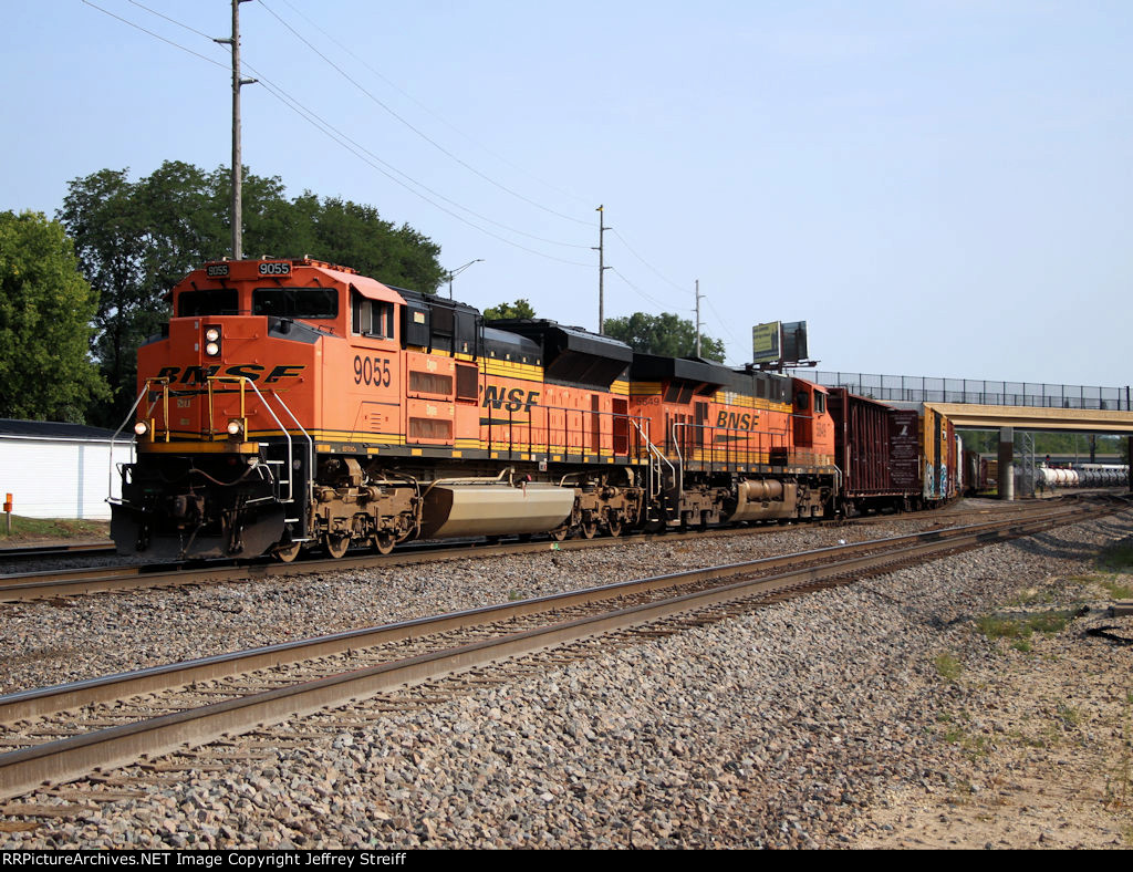 BNSF 9055
